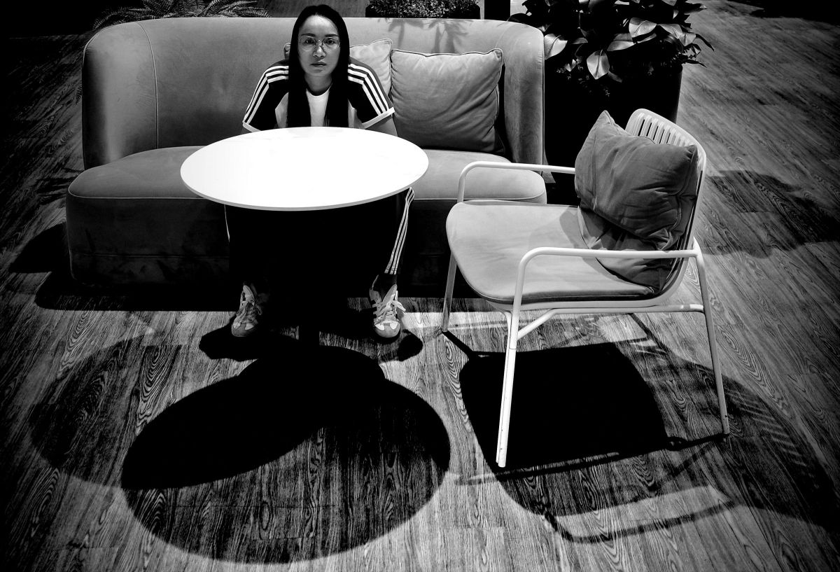 Crossing Shadows | GANREF