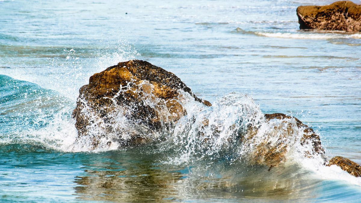 Breaking Waves (勝浦) | GANREF