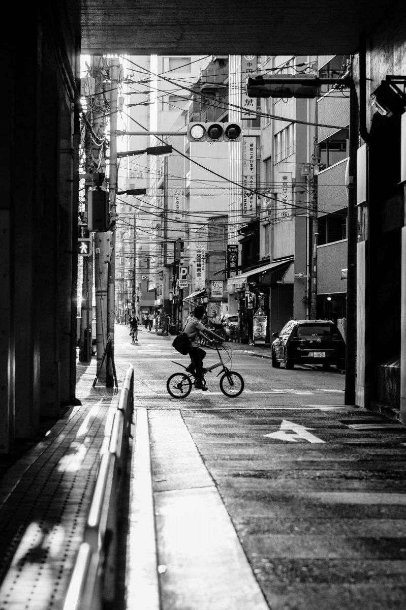 高架下から | GANREF