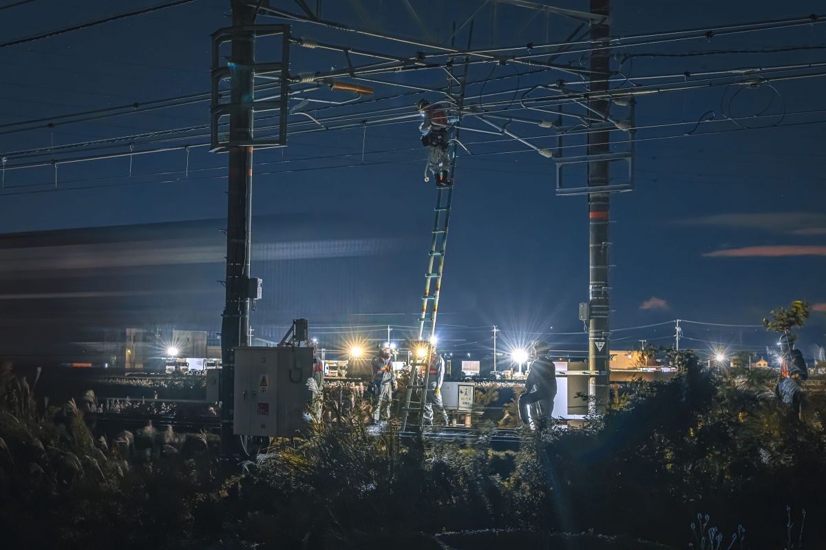 Midnight worker | GANREF