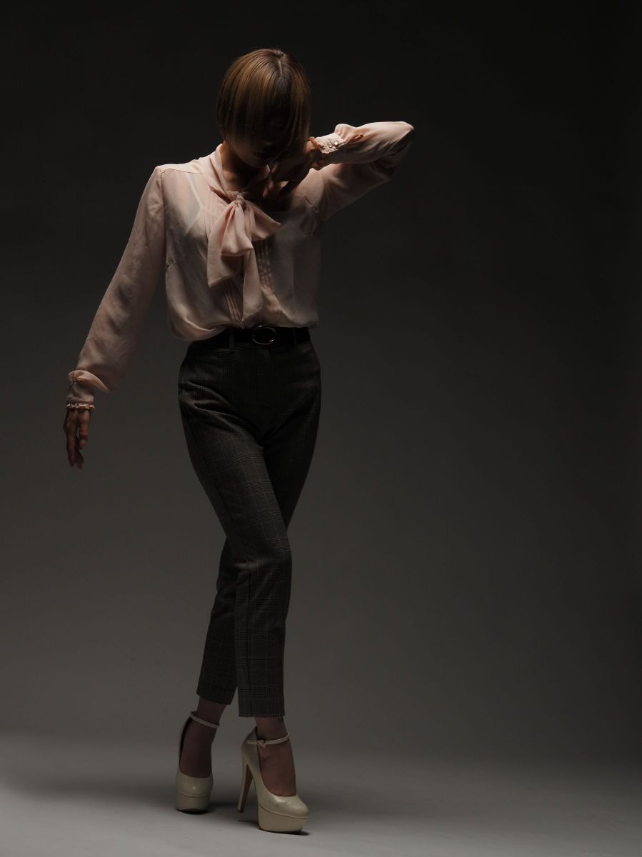 Lady Grinning Soul | GANREF