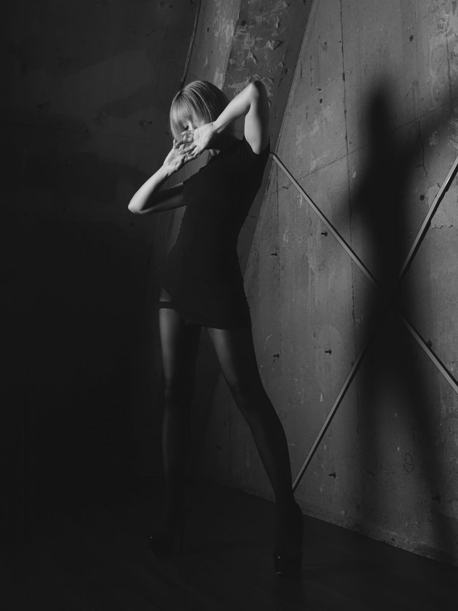 Edge of Darkness | GANREF