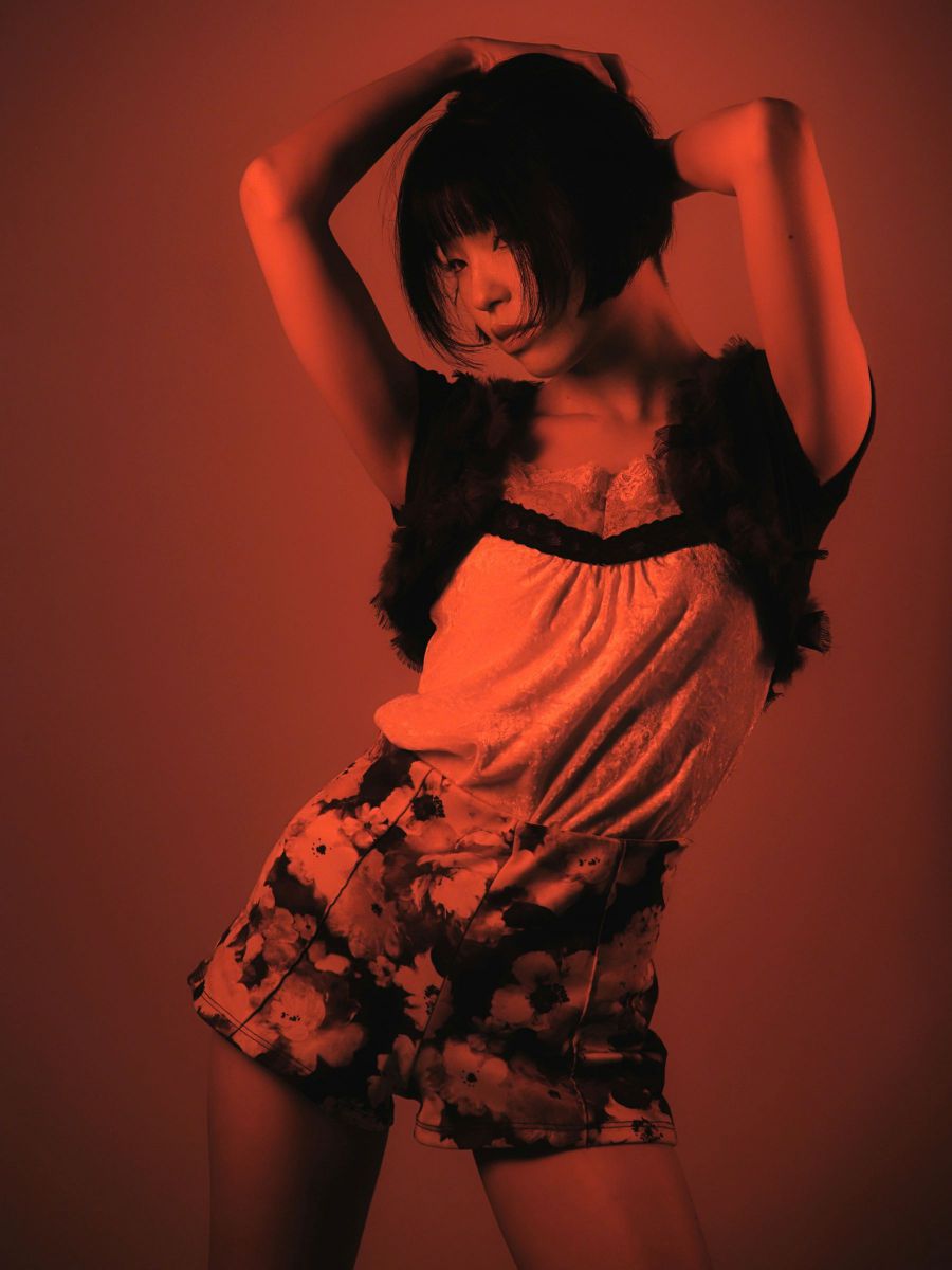 Red & Black | GANREF