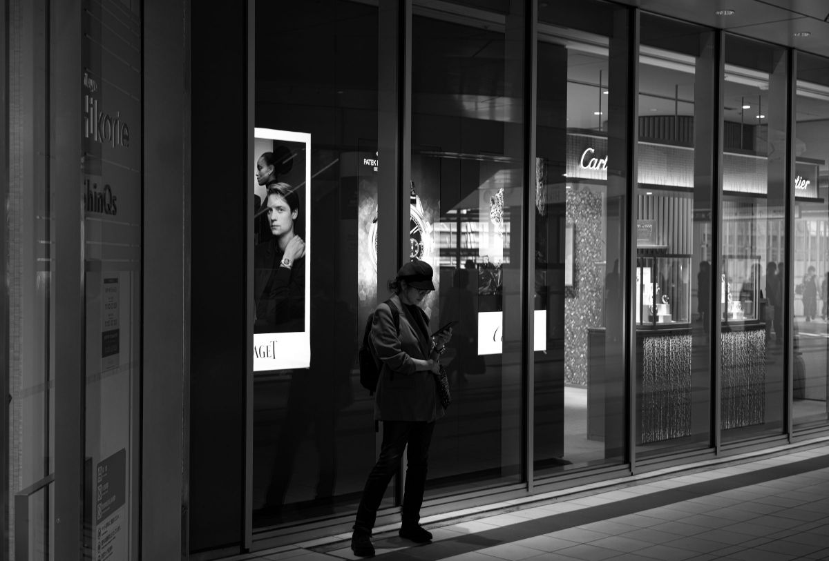 stand still.。。。。 | GANREF