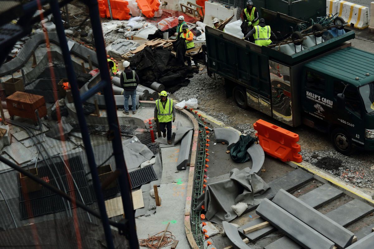 under construction | GANREF