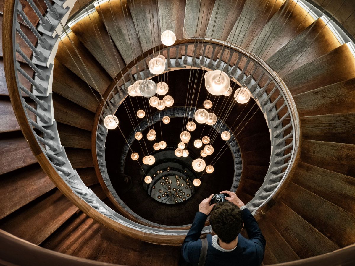 falling lights | GANREF