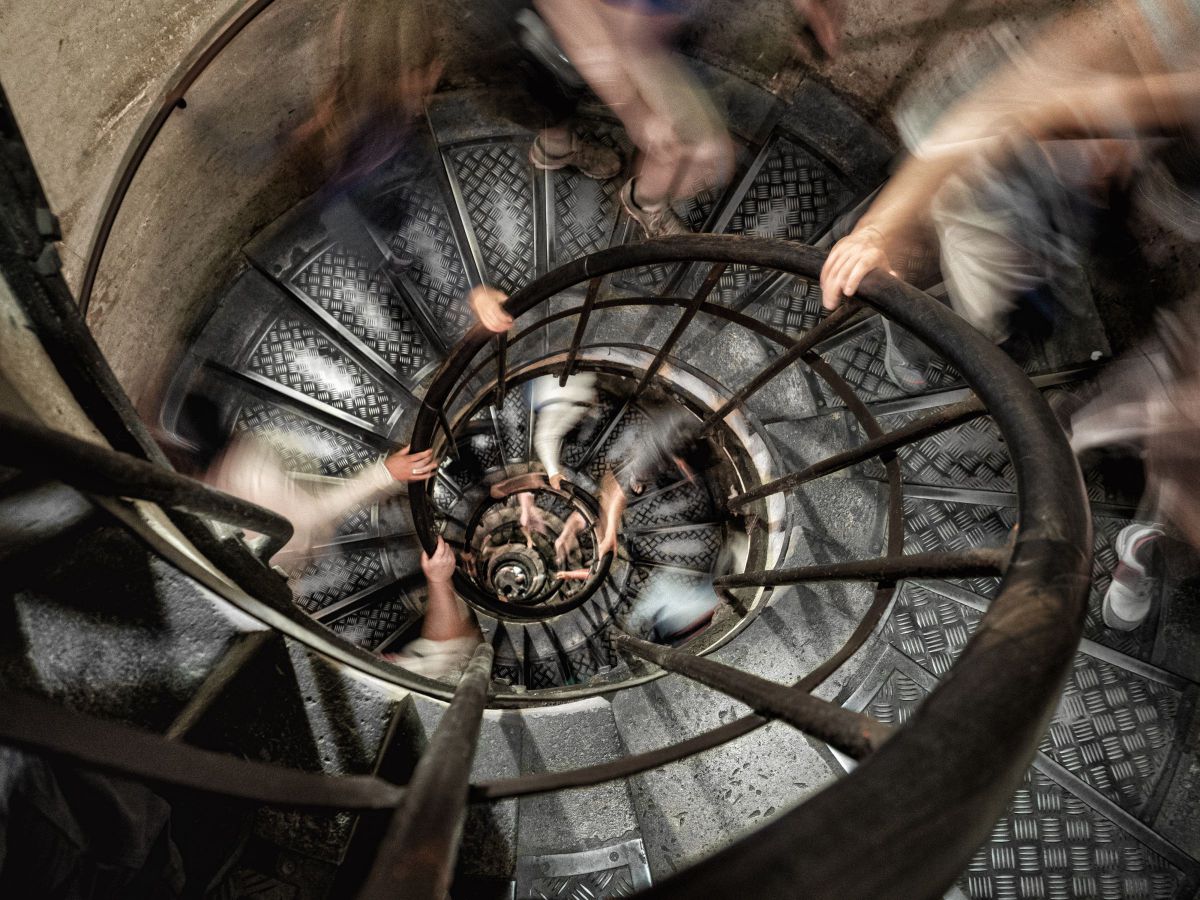 round and round | GANREF