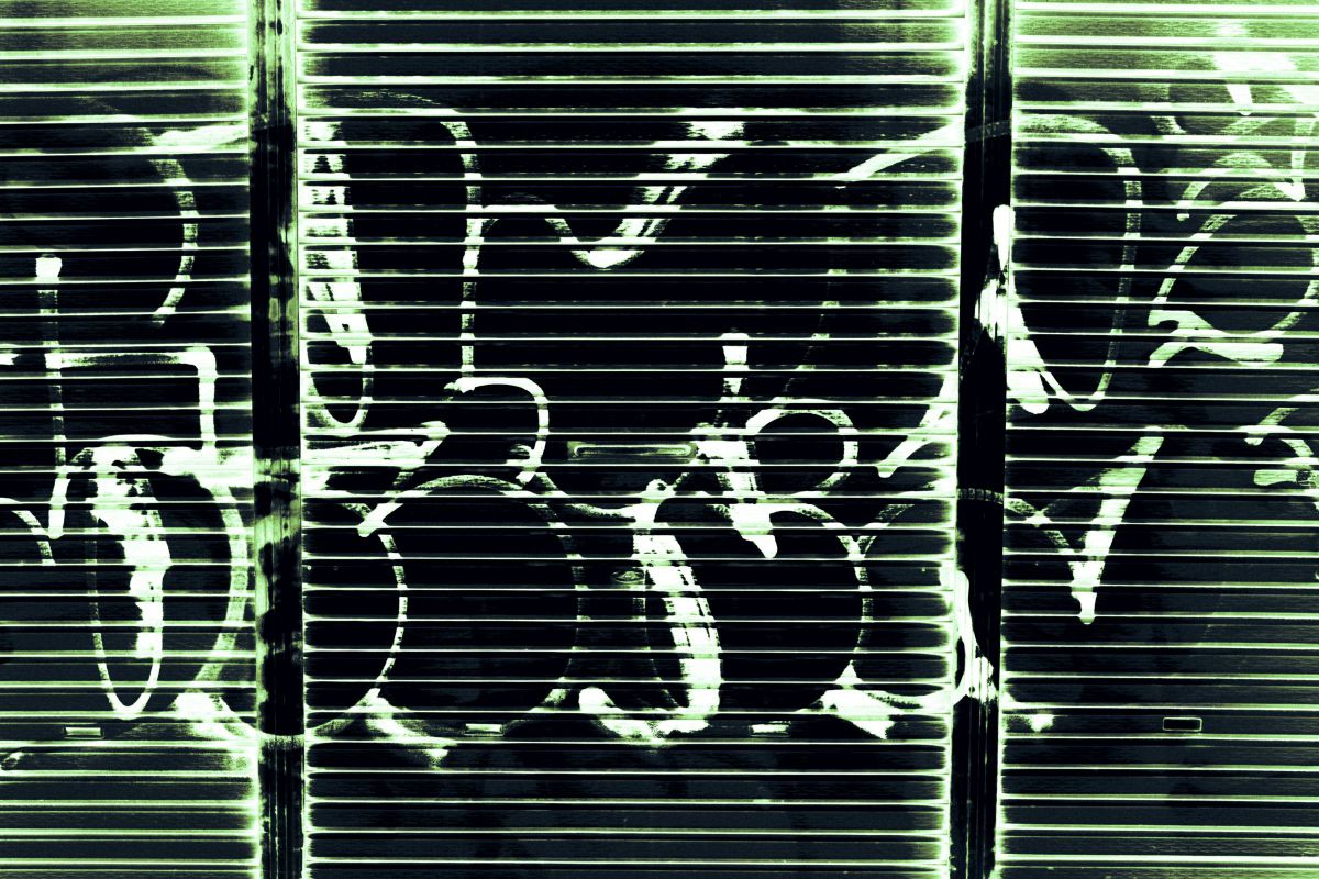 The art on the shutter wall | GANREF