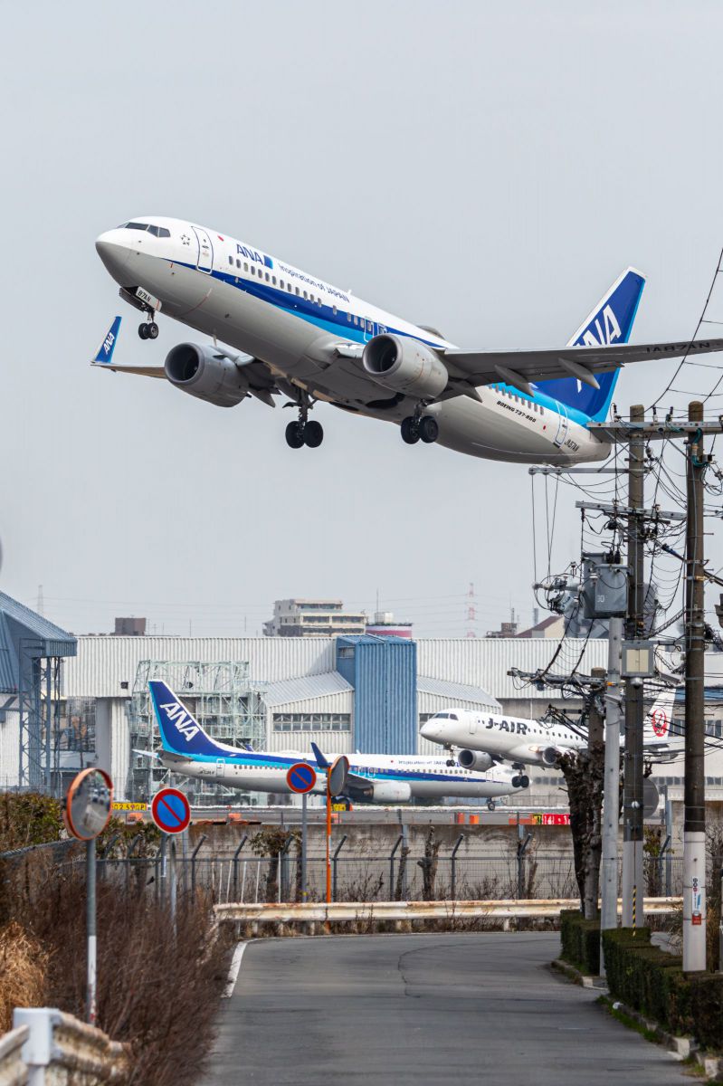 飛び出すヒコーキたち | GANREF