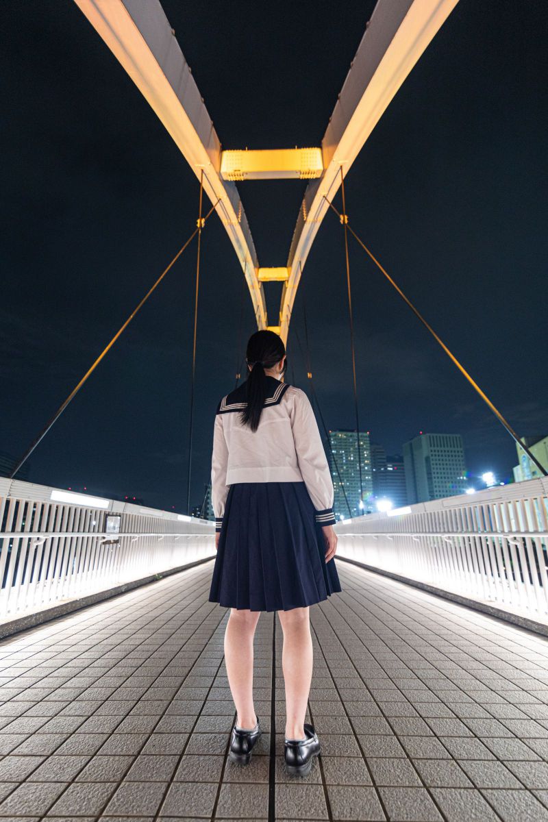 少女の背中 | GANREF