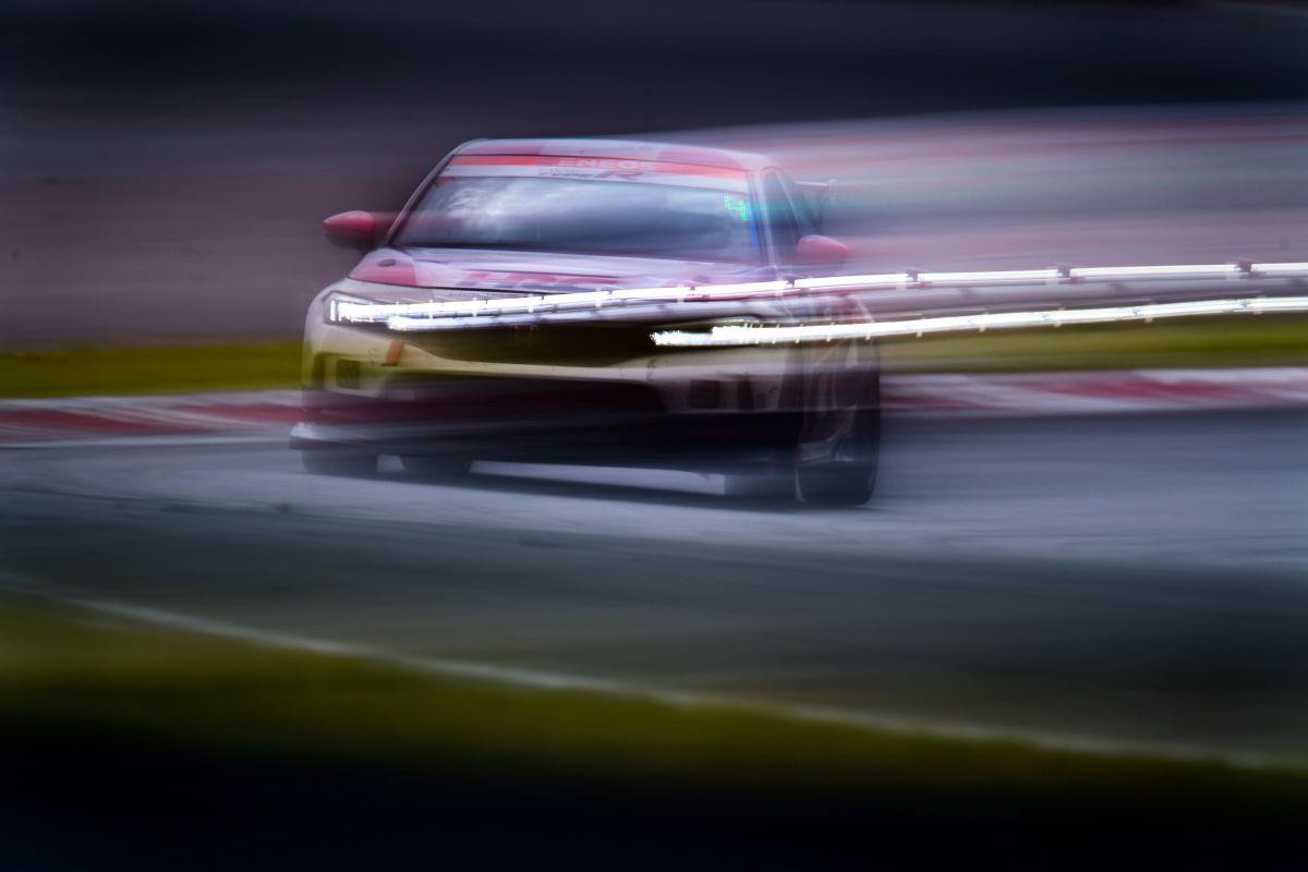 Light Trail | GANREF