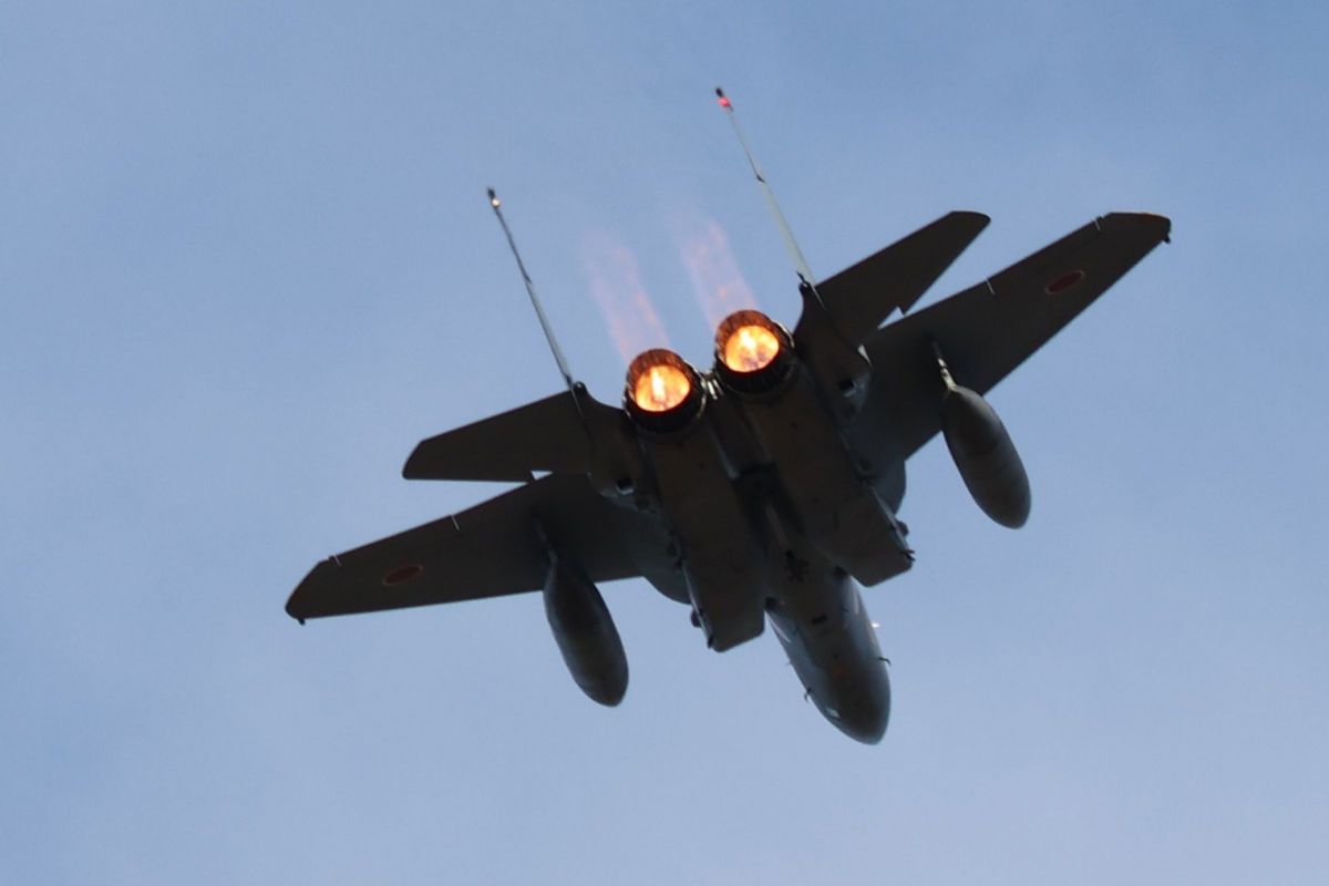 丸メガネ付けたF-15 | GANREF