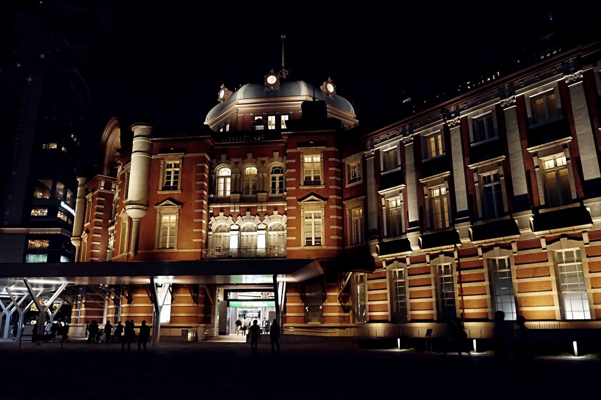 Tokyo Station at Night. | GANREF