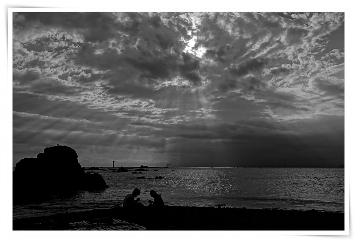 三浦半島便り・2017年9月3日号 森戸海岸 | GANREF