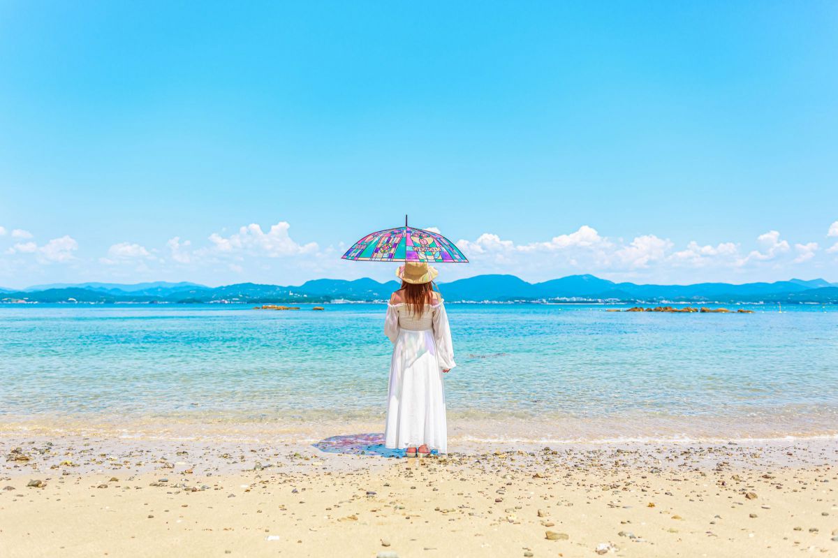 Admire the sea | GANREF