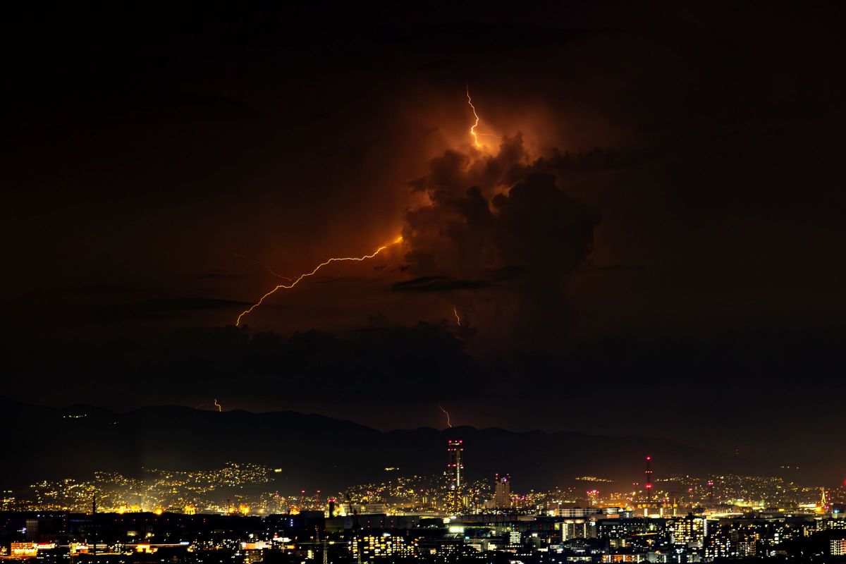 Lightning-1.0 | GANREF