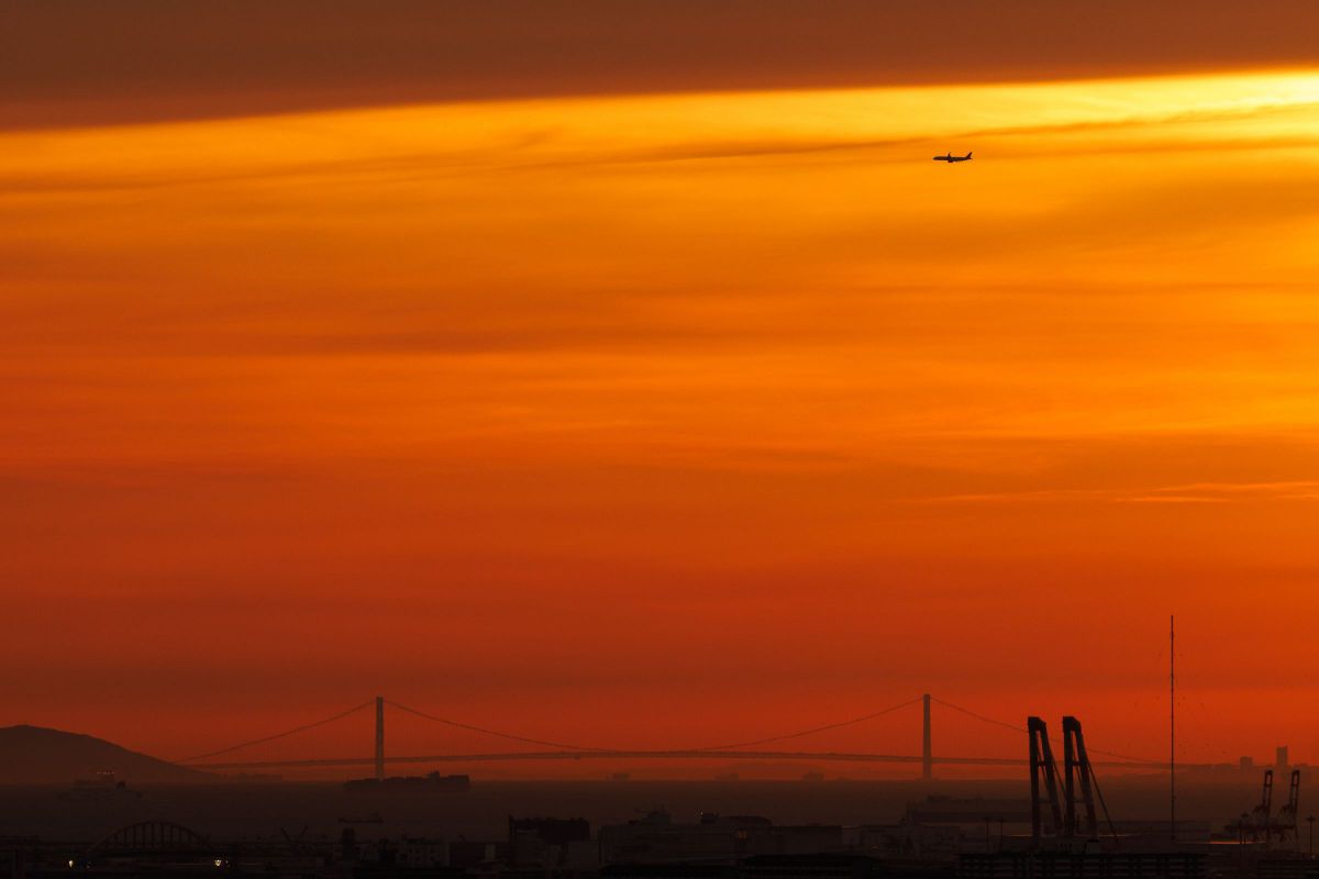 Sunset In Osaka Bay | GANREF