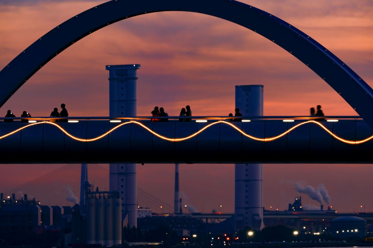 quiet sunset | GANREF