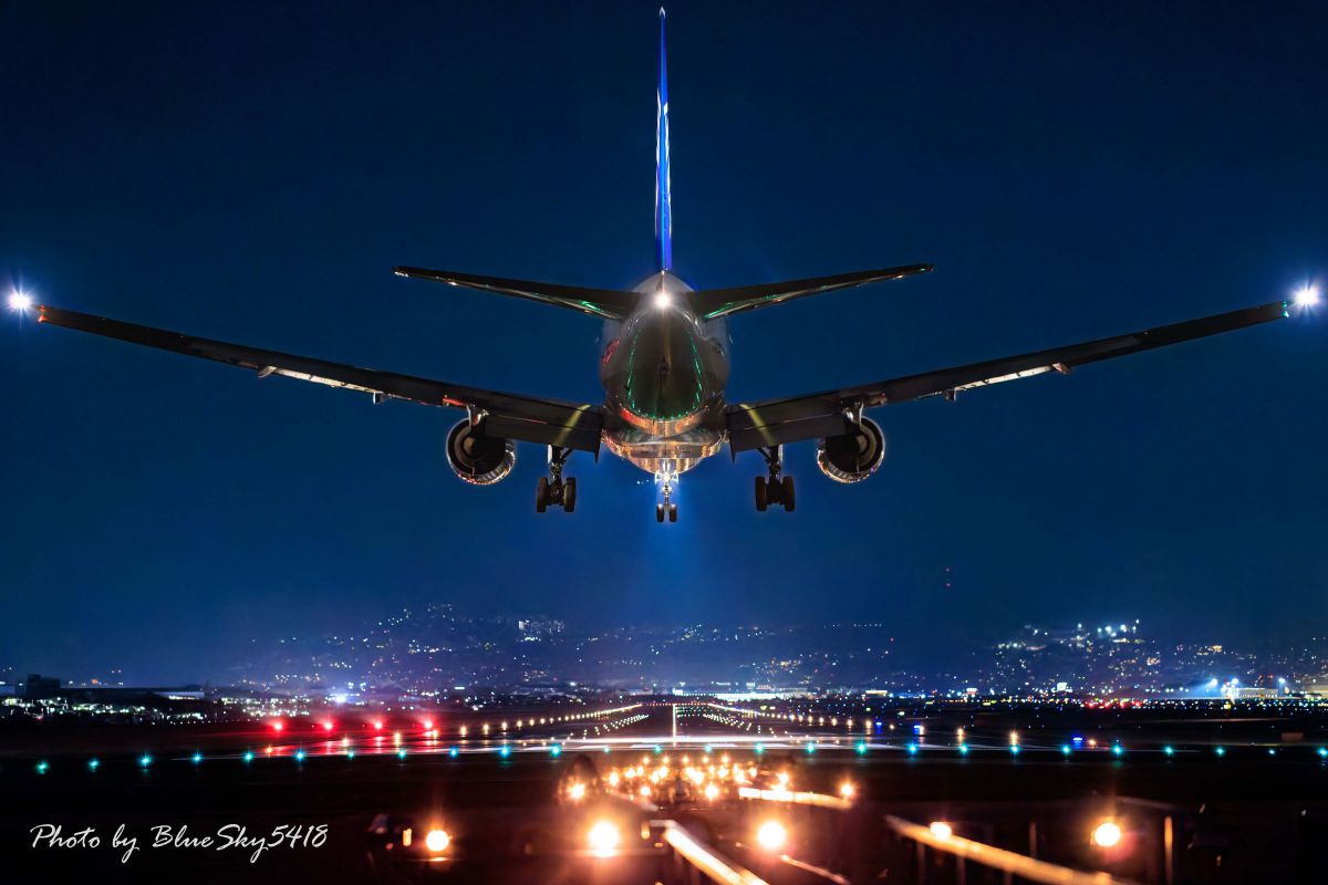 後列中央から 〜B777-300 | GANREF