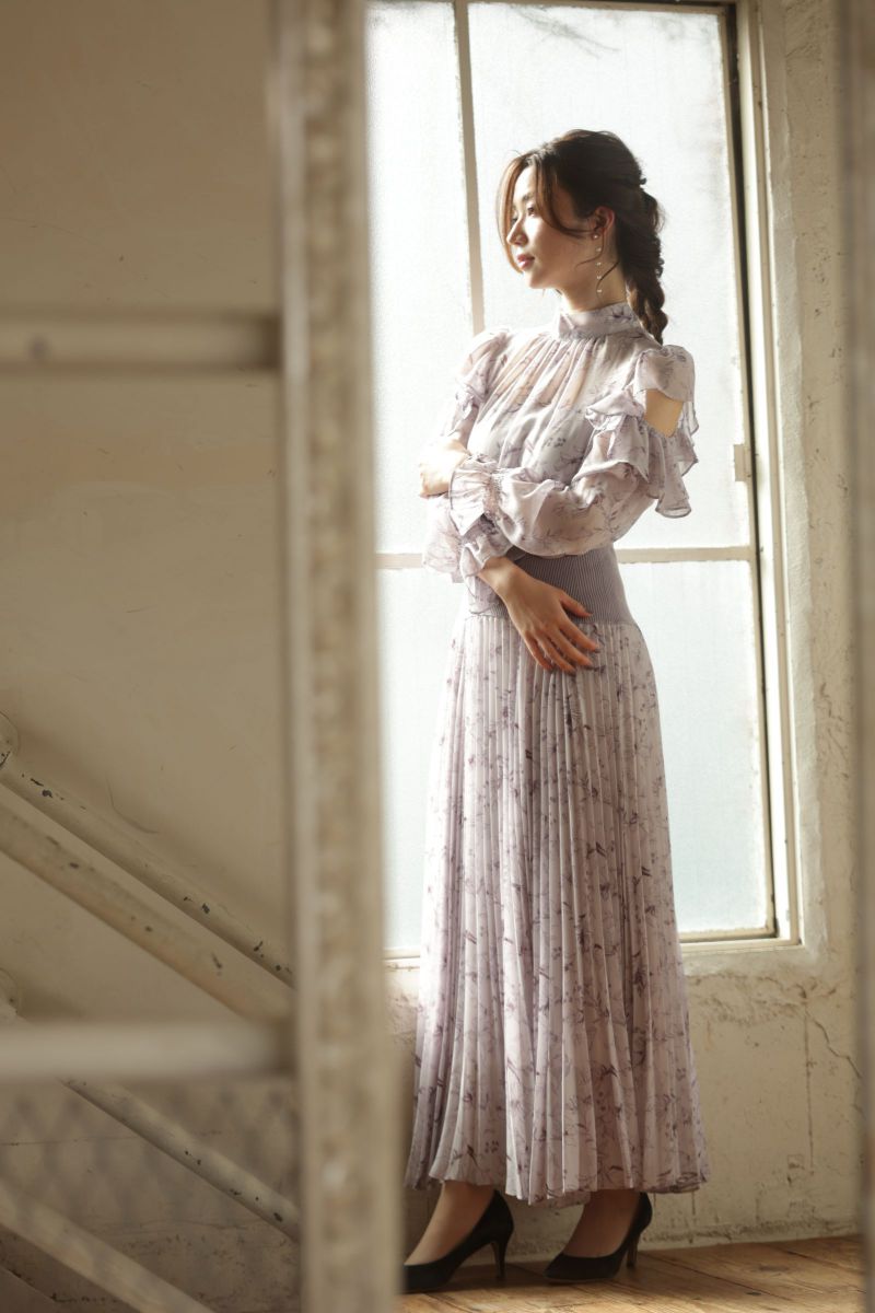 In the mirror | GANREF