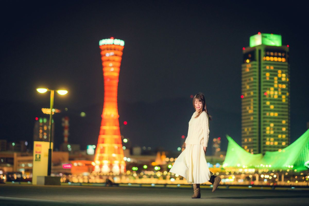 Dancing under Lights | GANREF