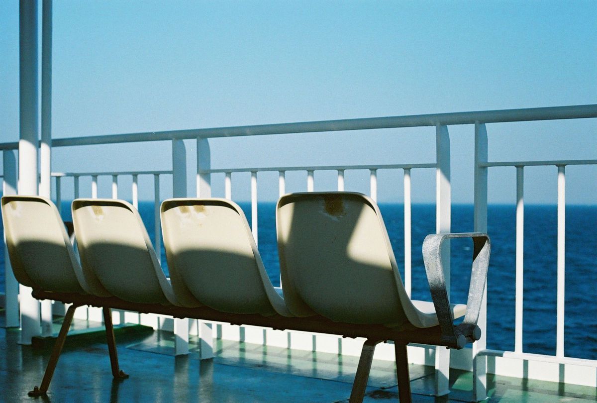 F3で撮る海見るベンチ | GANREF