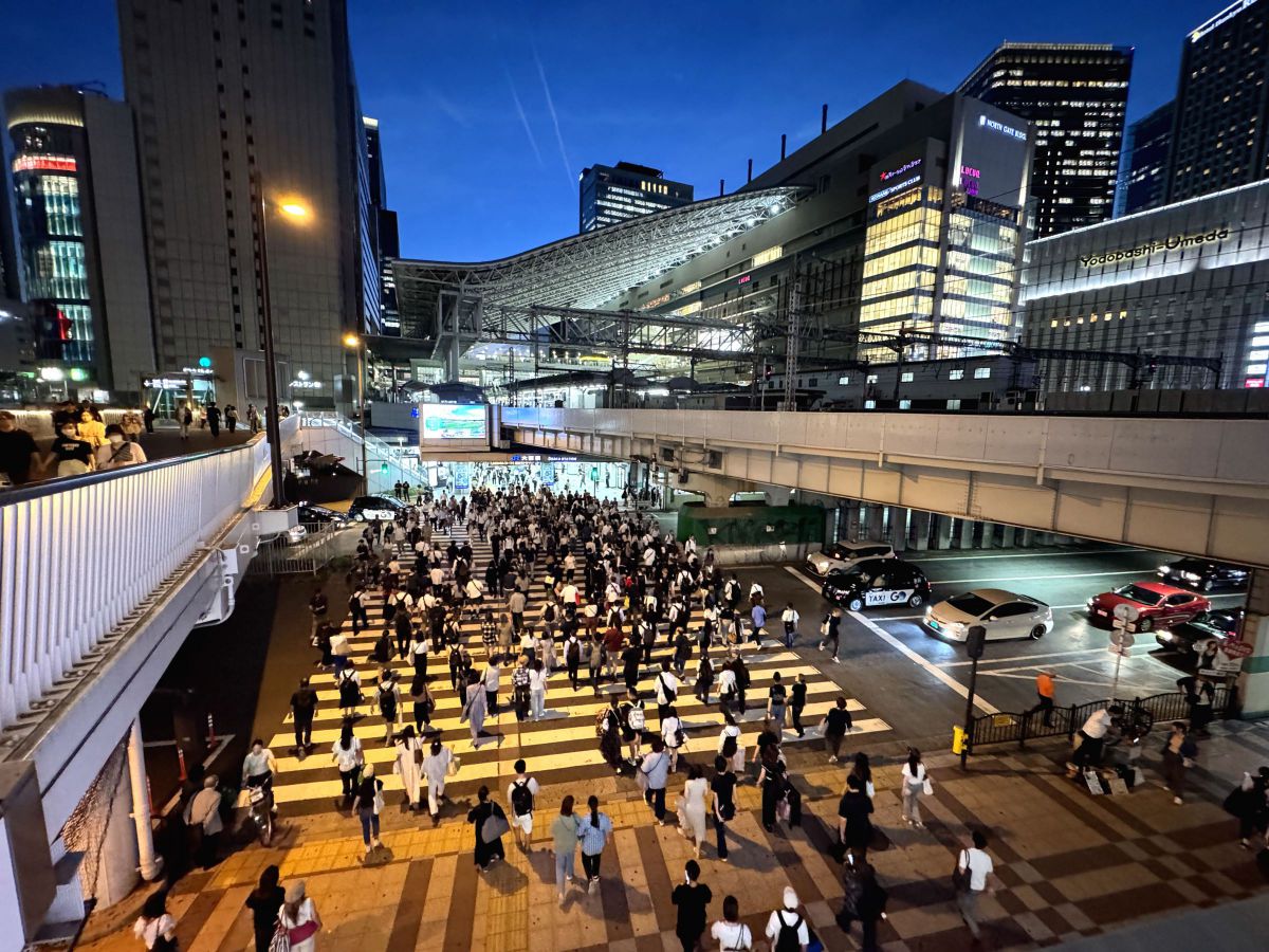 JRへ、阪急へ | GANREF