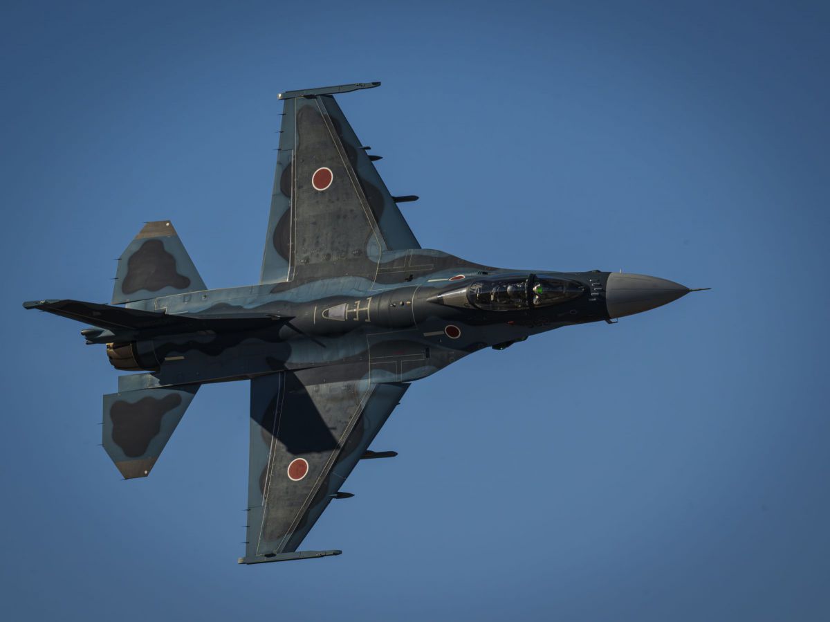 百里、F-2! | GANREF