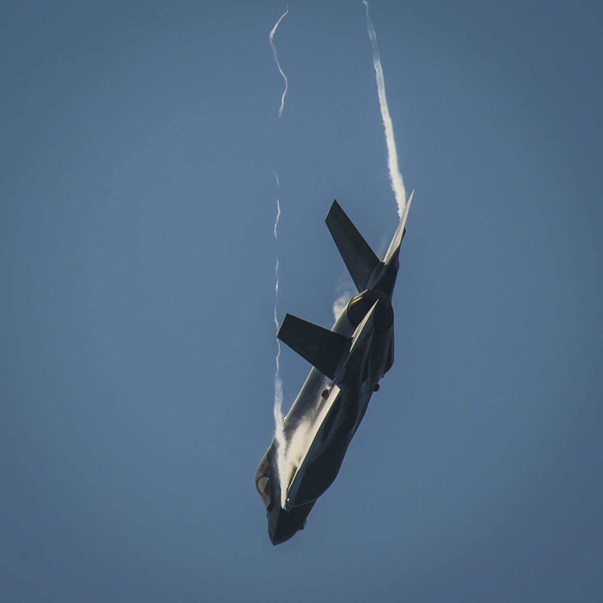 百里、F-35! | GANREF