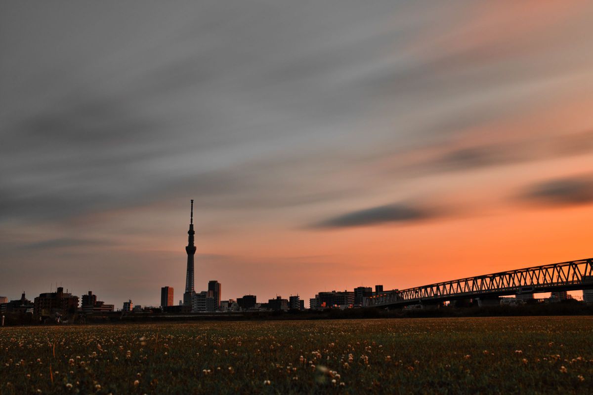 Floating Clouds | GANREF