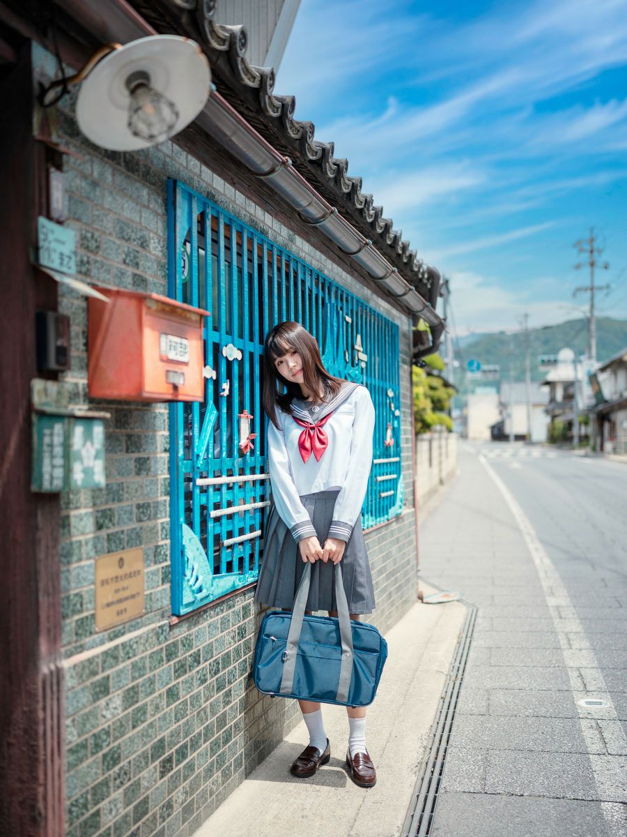 School girl | GANREF