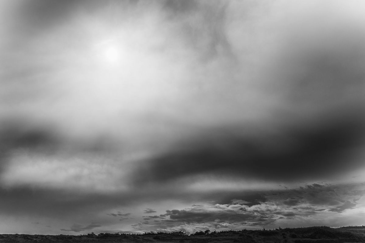 heavy clouds with sunken light | GANREF