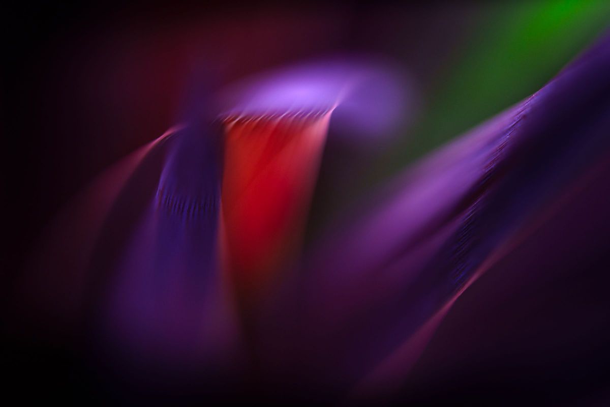 Red Wave Splash | GANREF