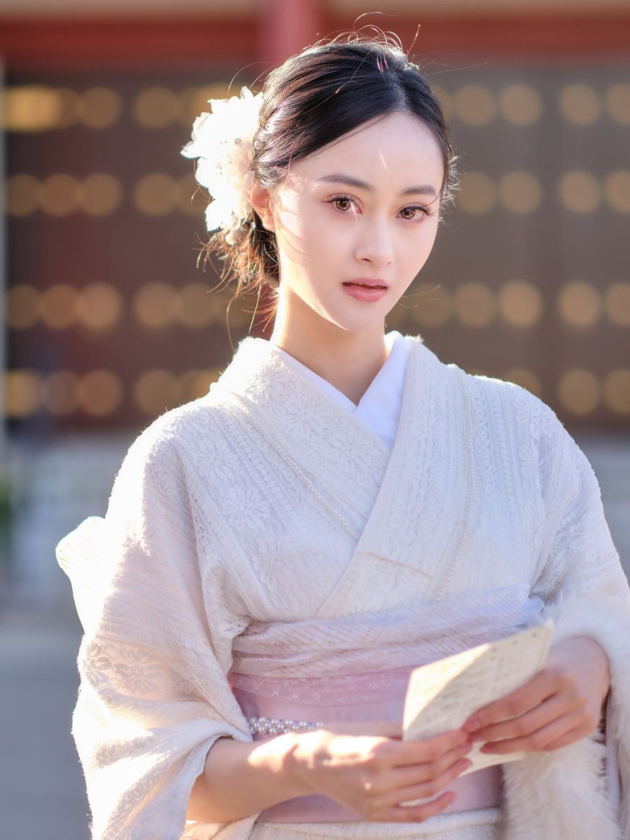 Life is Beautiful | GANREF