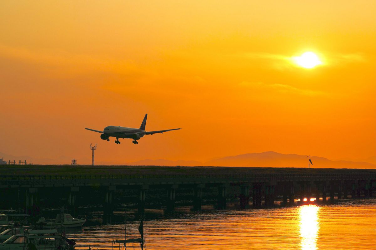 Sunset airport | GANREF