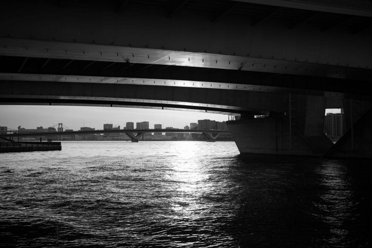 under the bridge | GANREF