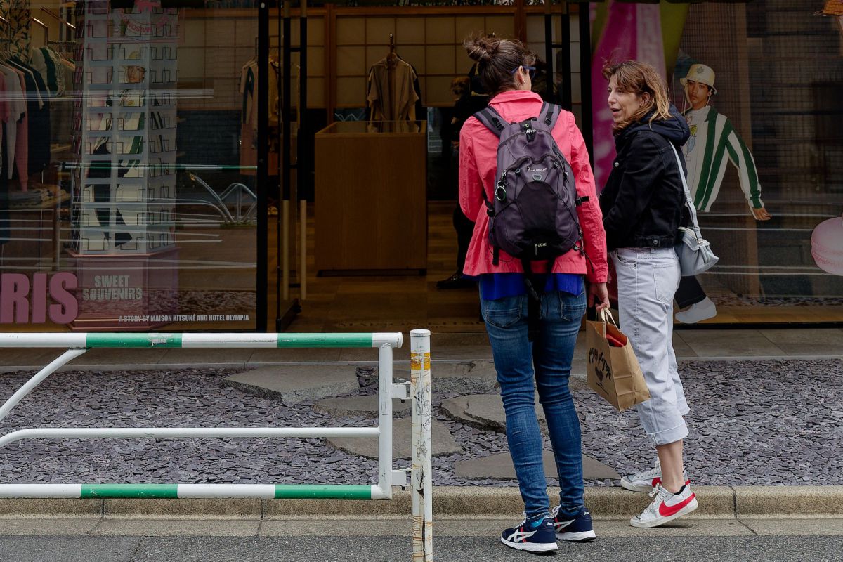 ひょっこり | GANREF