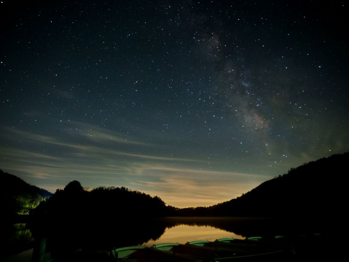 湯の湖のHOTな夜 | GANREF