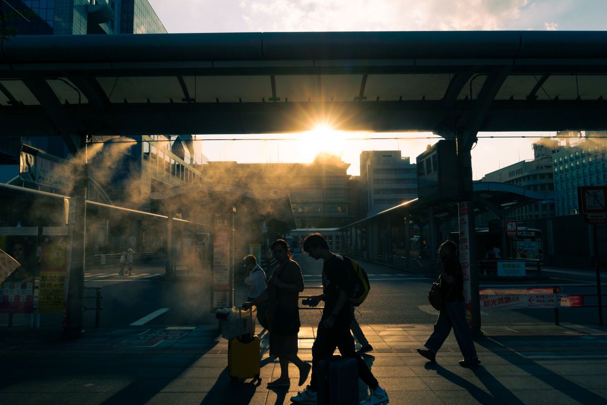 Hot Vacation | GANREF