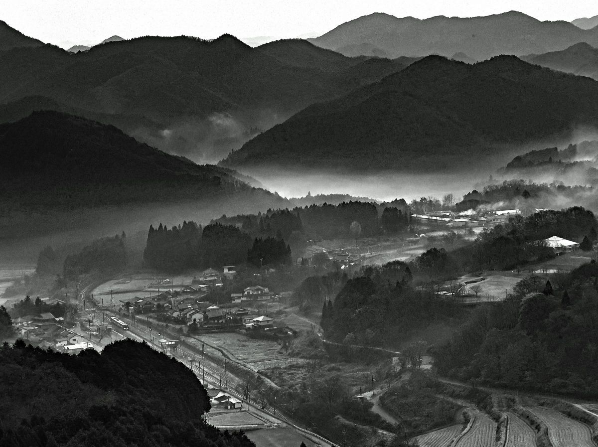 山間部を走る | GANREF