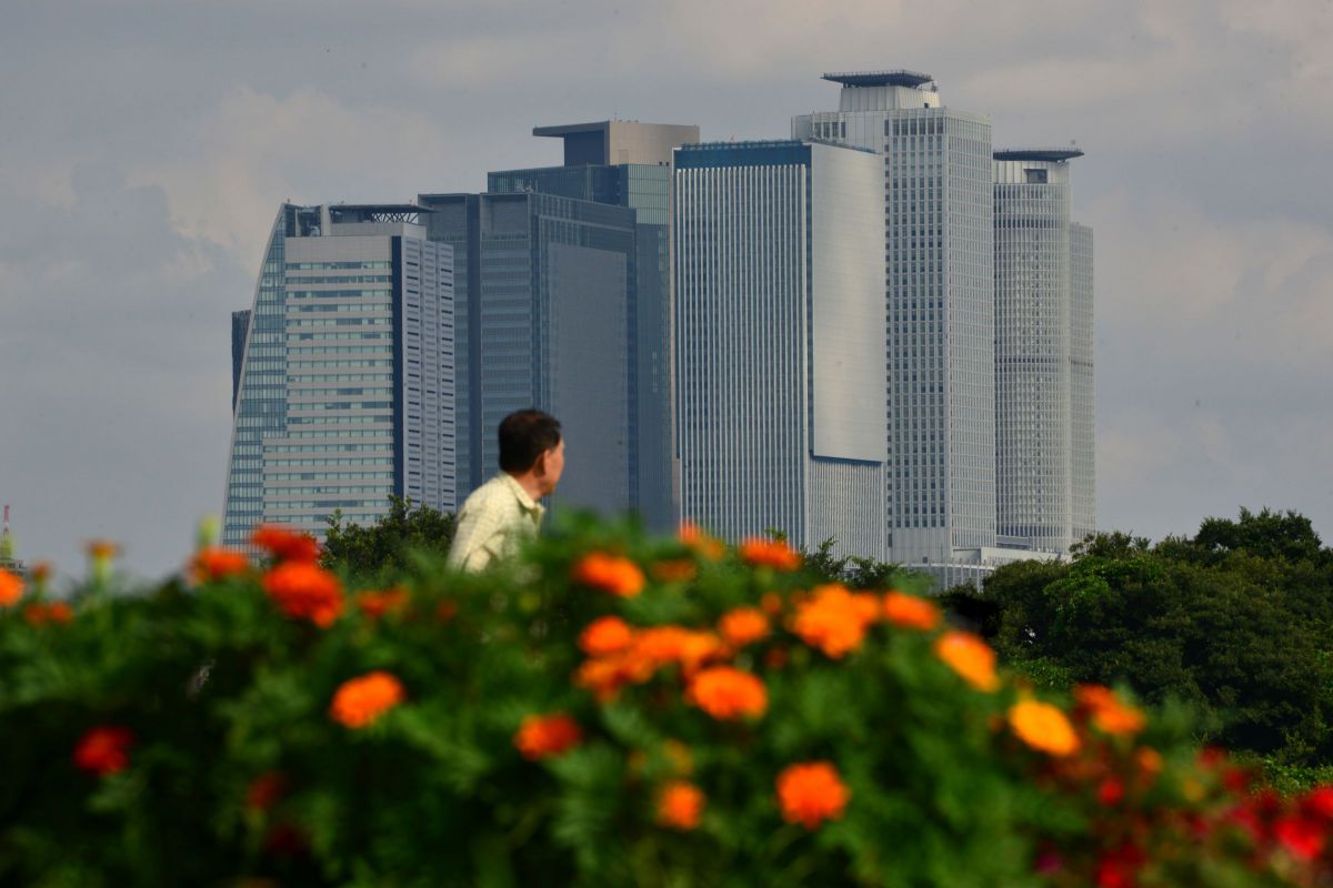 巨大なオブジェ | GANREF