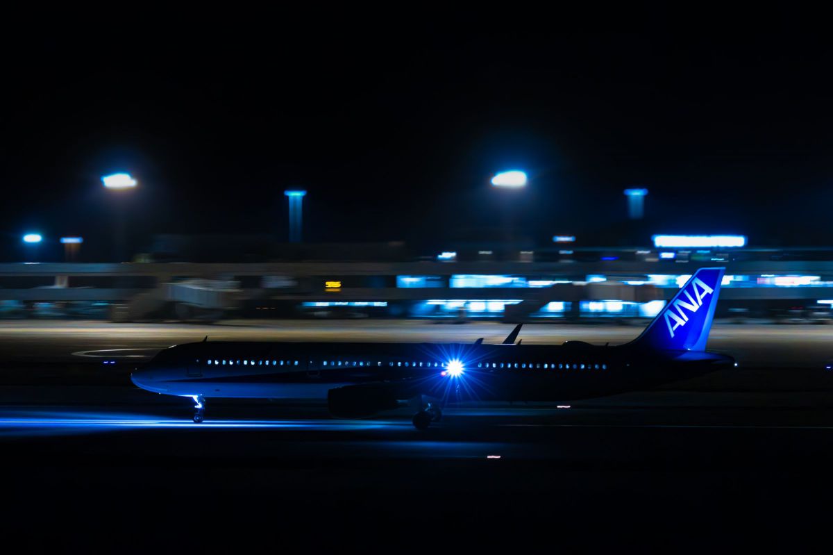 BLUE LIGHT. | GANREF