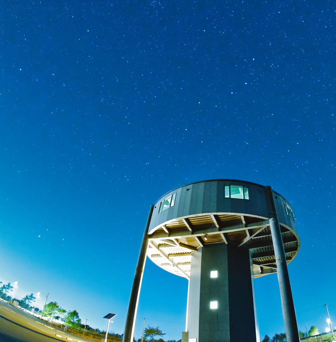 UFO 着陸！？ | GANREF