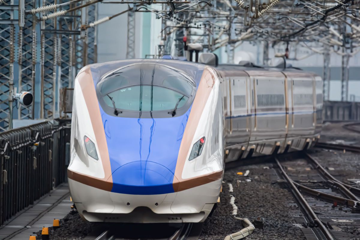 北陸へ向け出発した北陸新幹線E7系 | GANREF