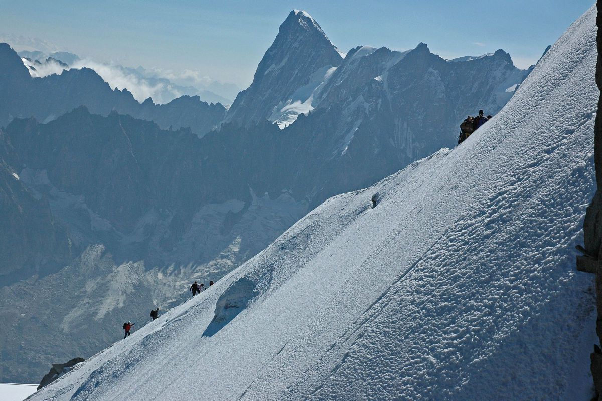 涼を求めて：雪渓を attack | GANREF