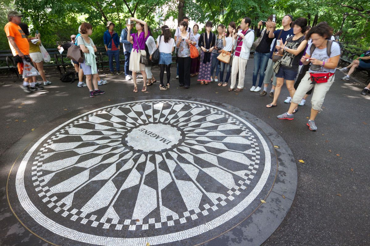 Strawberry Fields II | GANREF