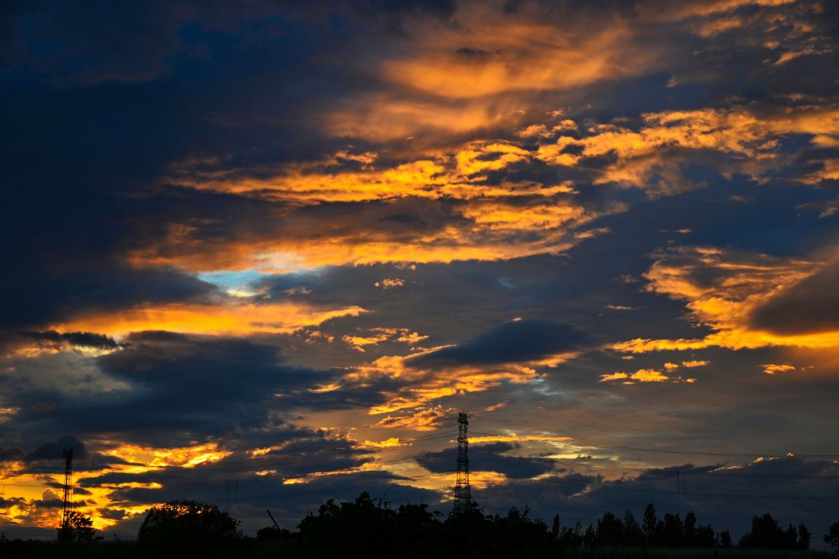 Dramatic Rain | GANREF