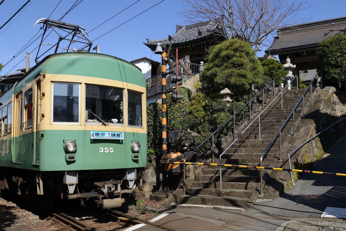 満福寺／江ノ電300形 | GANREF