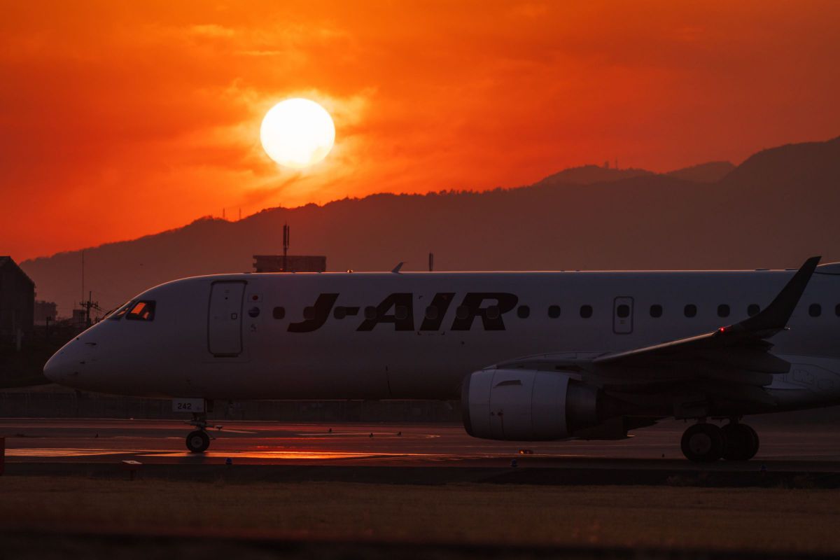 夕陽に染まる | GANREF