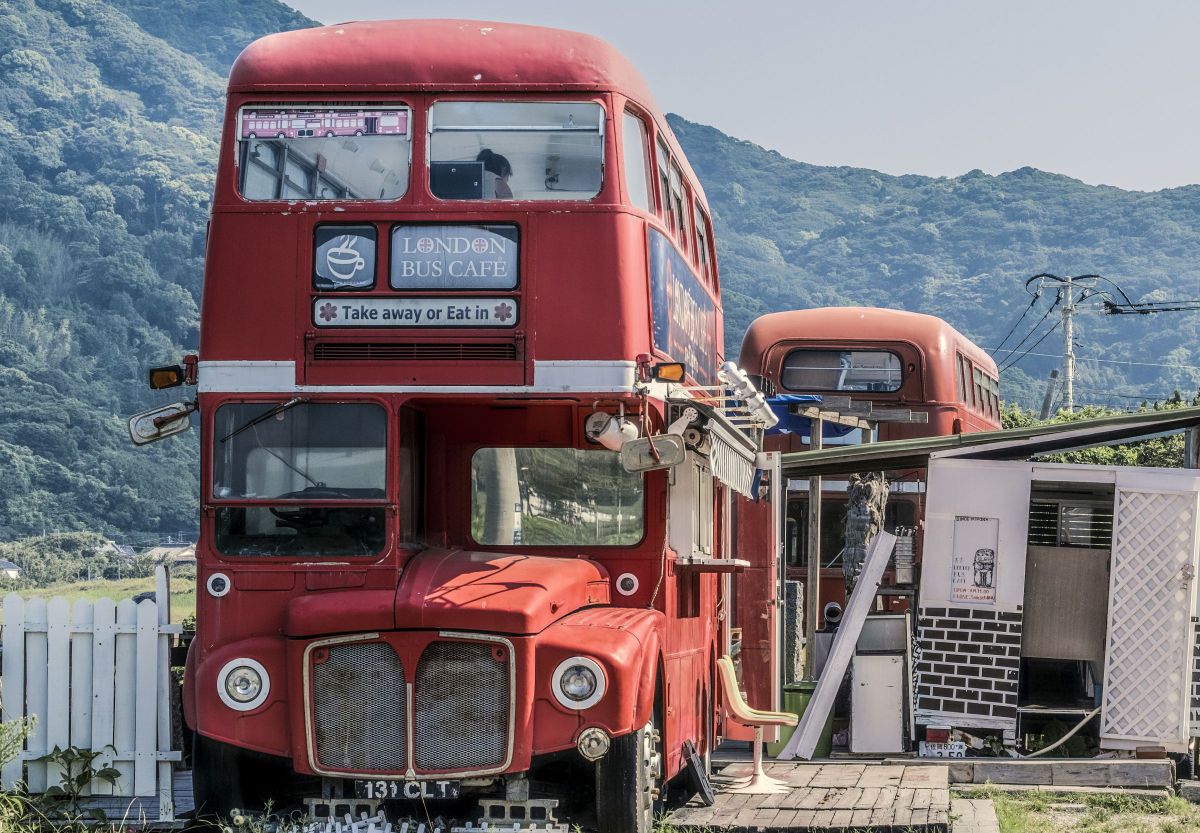 LONDON BUS CAFE | GANREF